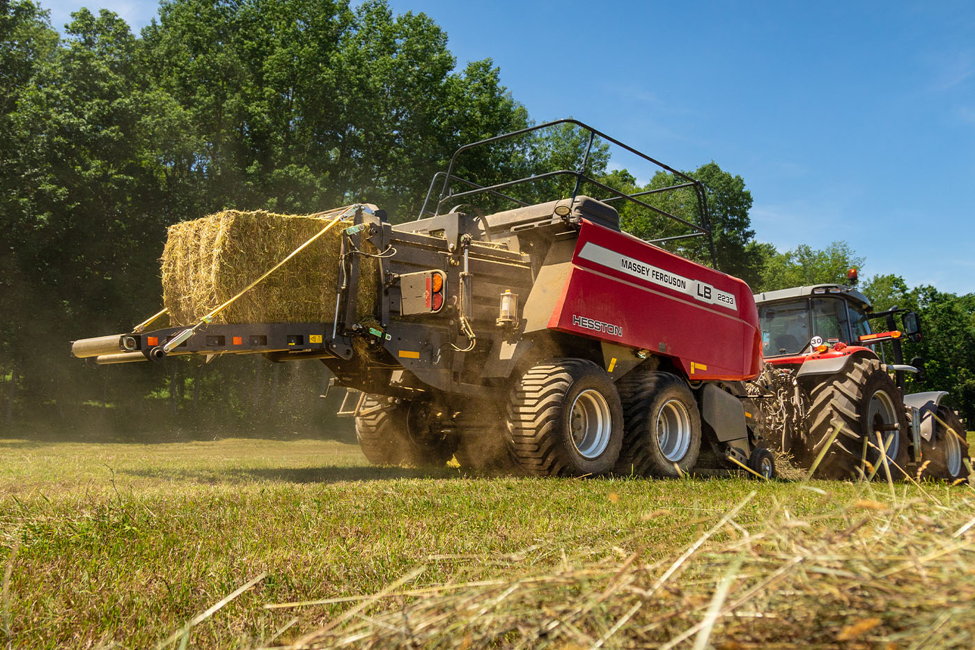 Hesston LB2200 Series Large Square Baler | Massey Ferguson